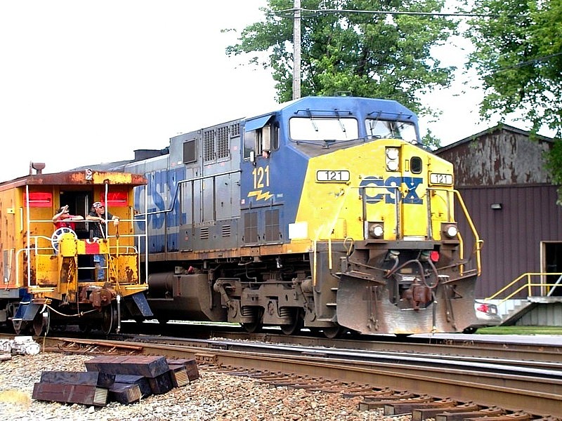 CSX 121